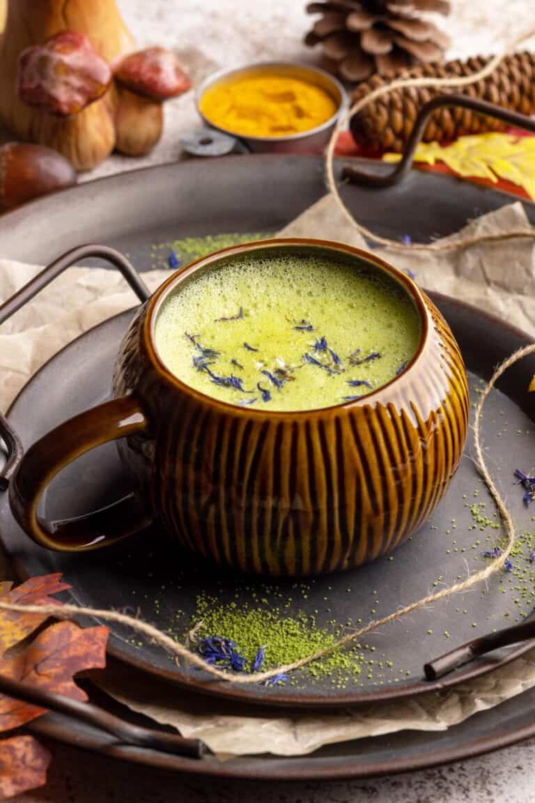 Matcha Turmeric Latte - Cookhouse Diary
